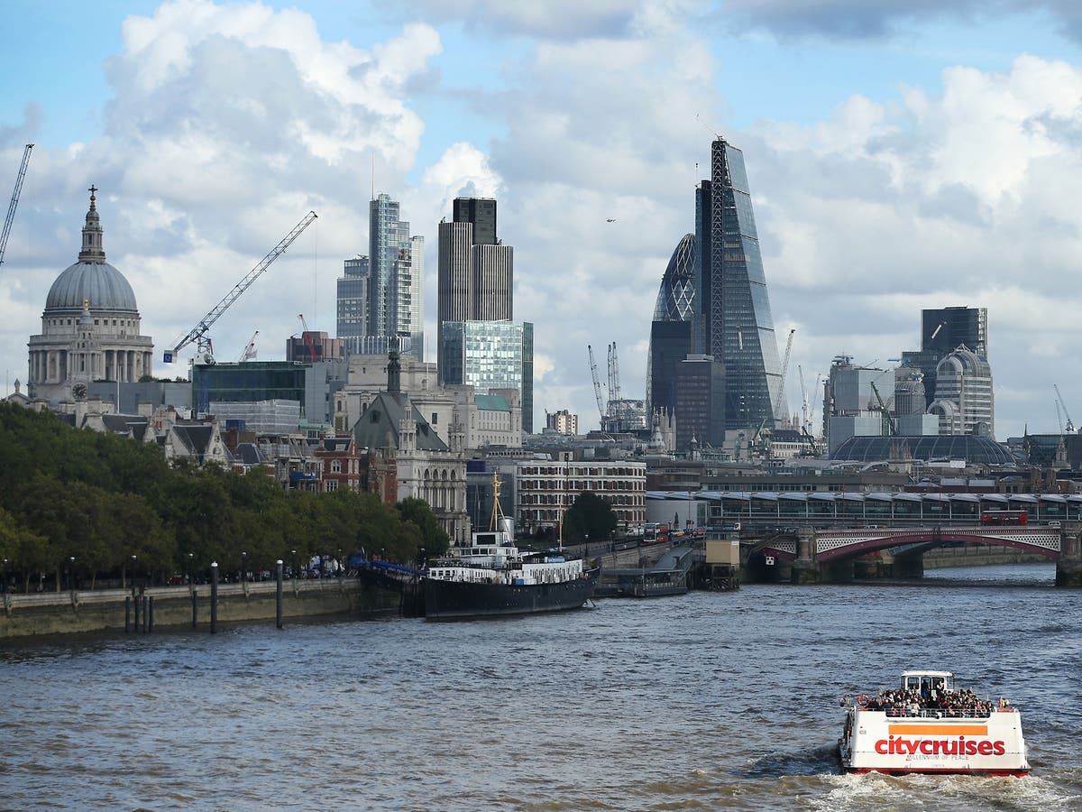 Map of middle-class London reveals zones where only the super-rich can ...