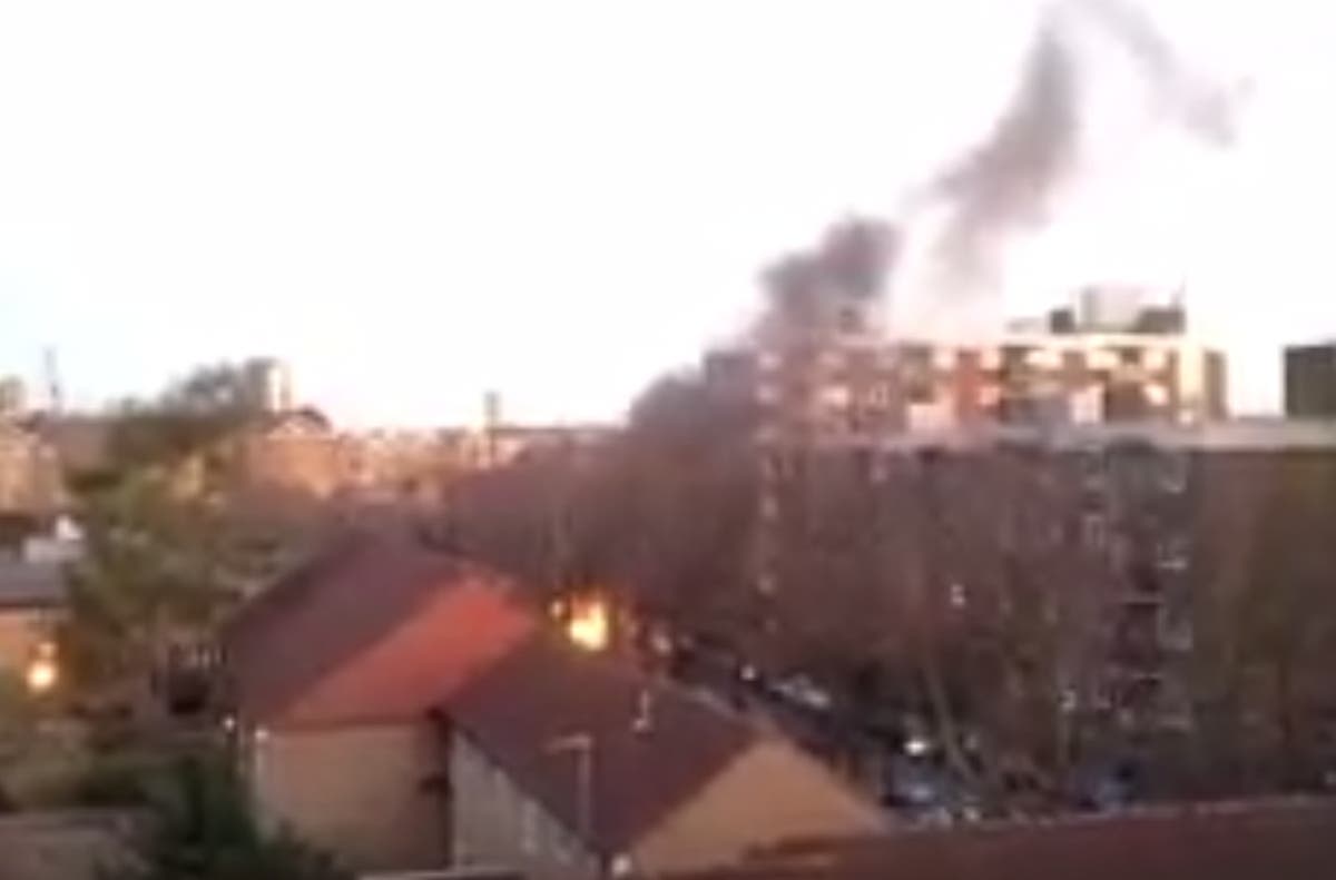 Explosion shakes Rotherhithe after van catches fire | The Independent ...