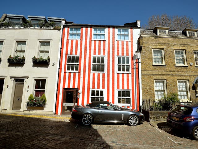 Red and white striped house in Kensington to be re-painted on council ...