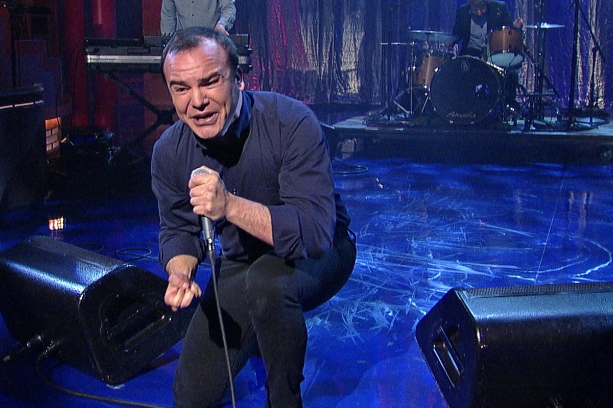 Future Islands return to Letterman for first time since 'the dance ...