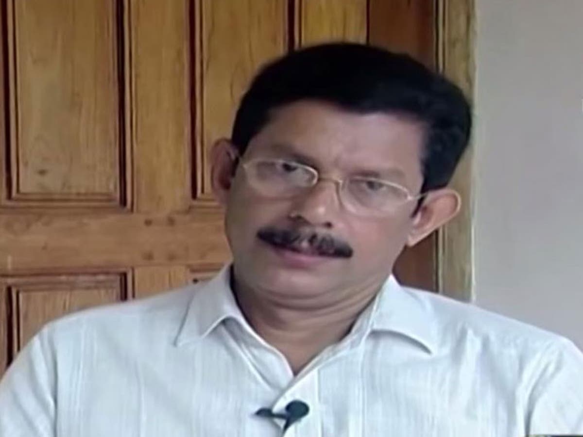 Islamists jailed for chopping of teacher's hand 'because exam paper ...