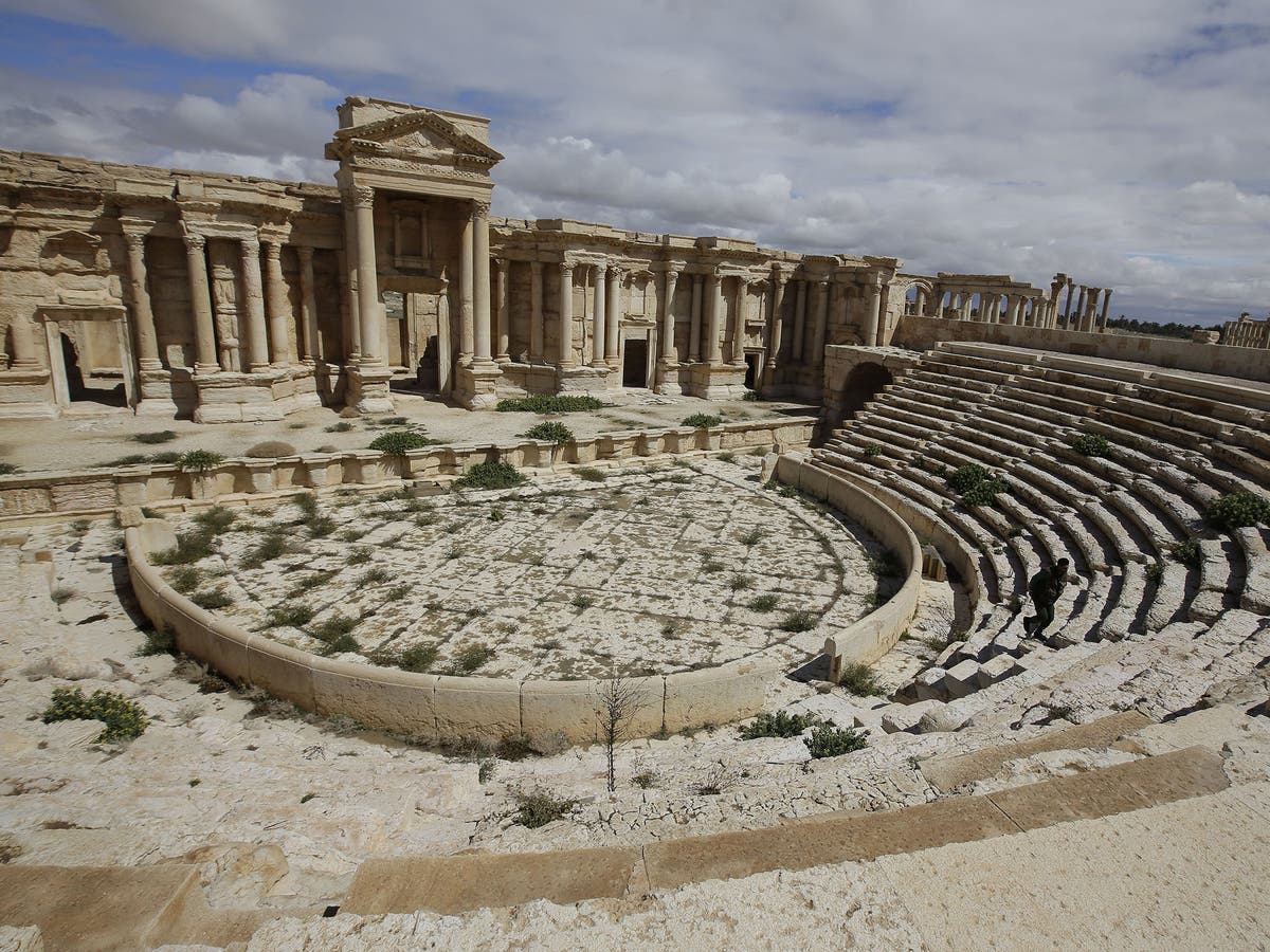 Isis in Palmyra: Civilians forced to watch execution of 20 men at ...