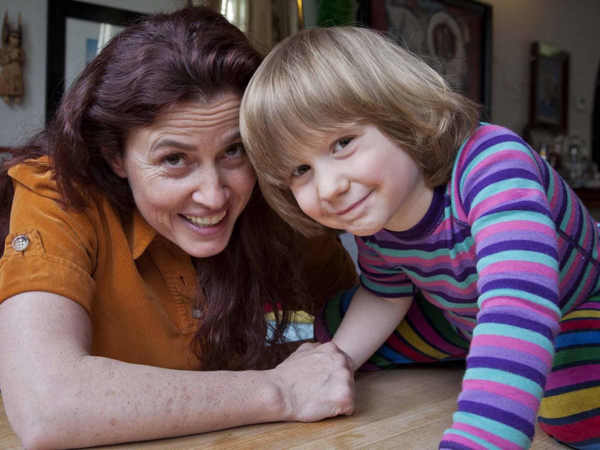 Bringing up bilingual children: The best ways of passing on cultural ...