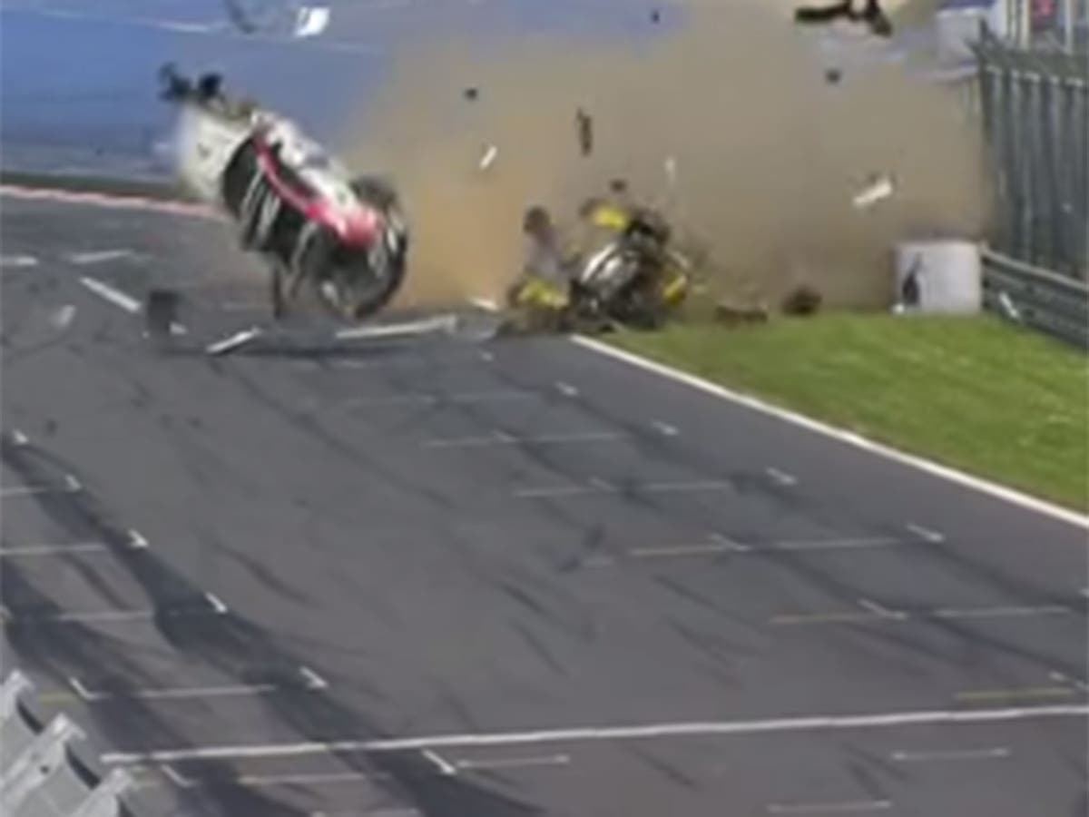GT4 crash video: Drivers escape serious injury after huge airborne ...