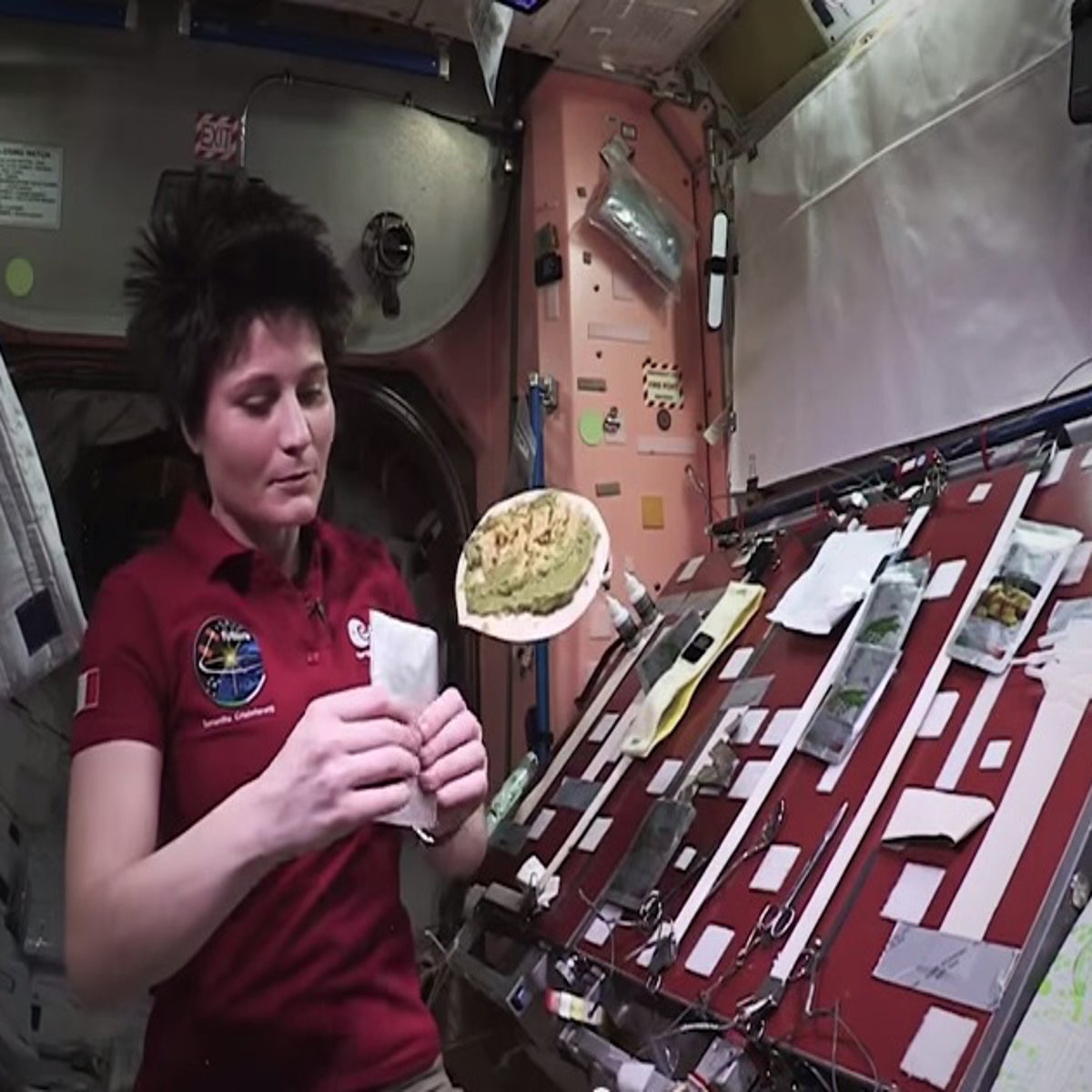 Cooking Astronaut Heston, We Have A Problem... The Top Chef Cooks For