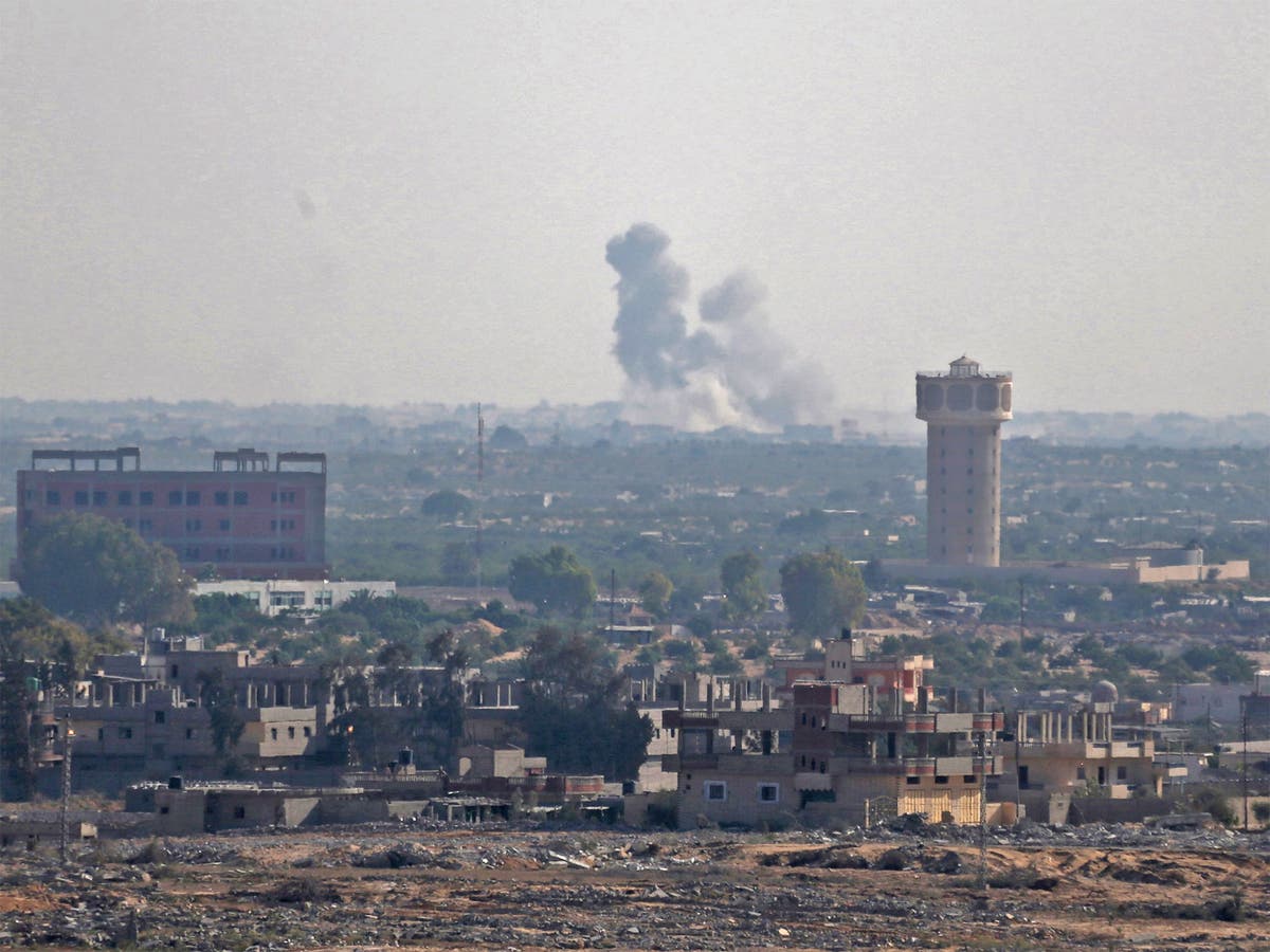 Egypt: 12 dead in Isis attack on security checkpoint in central Sinai ...