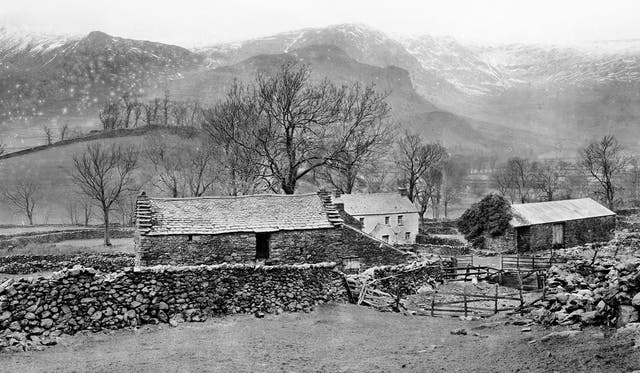 Picturing England: Previously unseen photographs chart 150 years of ...