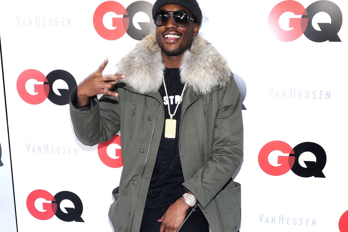 Rapper Meek Mill says Drake doesn't write his own verses and the entire ...