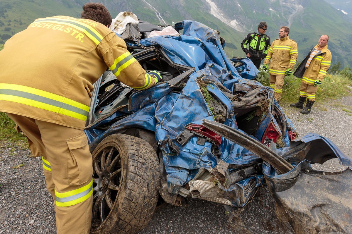 Austria crash: Families pay tribute to two British men who died in car ...