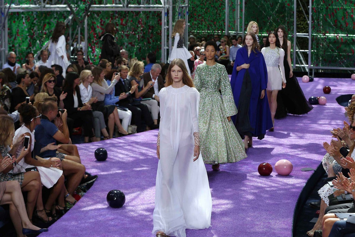 Dior criticised for recruiting 14-year-old model as face of the brand ...