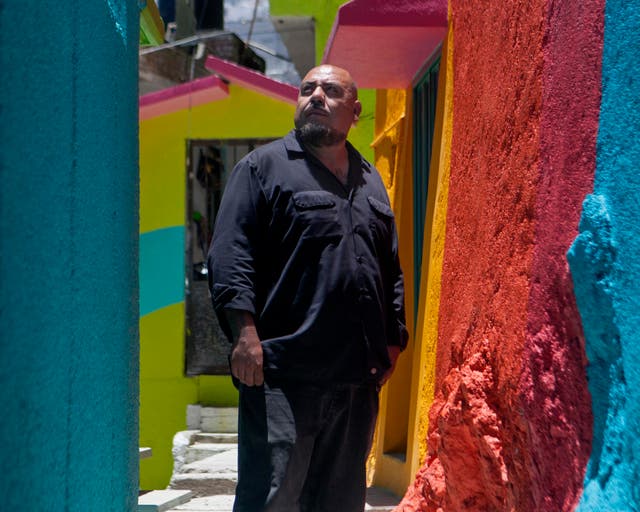Art project turns Mexican barrio into a giant mural | The Independent ...