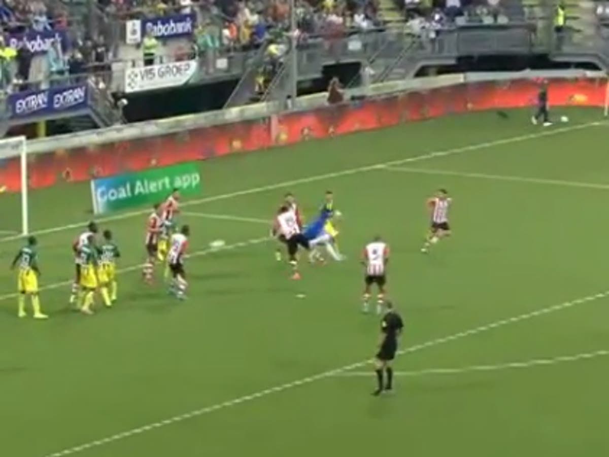 Goalkeeper Martin Hansen scores incredible back-heel goal in Eredivisie ...