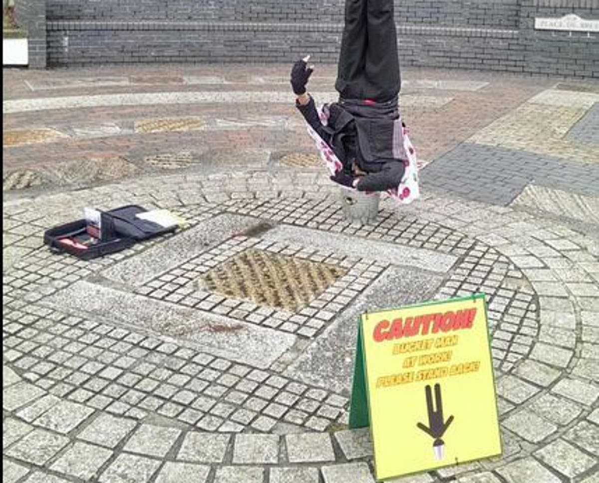 Tributes paid to Plymouth street performer 'Bucket man' | The ...
