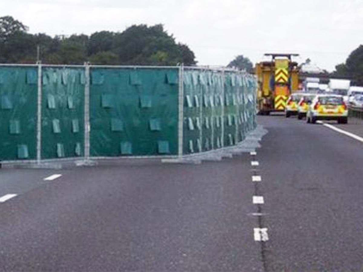 Screens used to stop motorists peering into crash sites deployed just ...