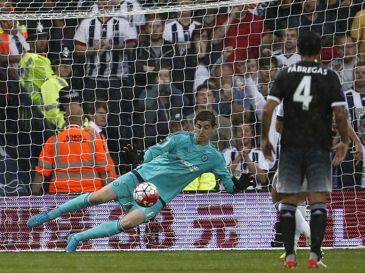 Chelsea injury news: Thibaut Courtois hurts knee in training and likely ...