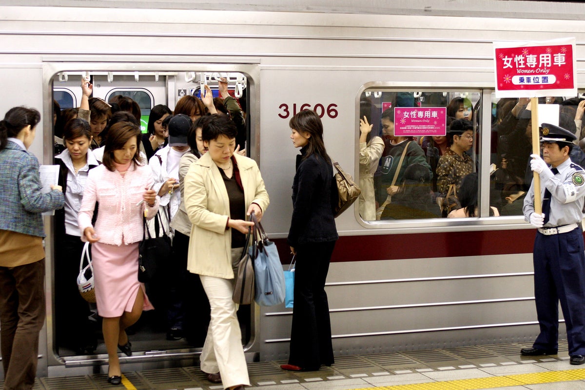 Fire sparks chaos on Tokyo metro as major lines are closed | The ...