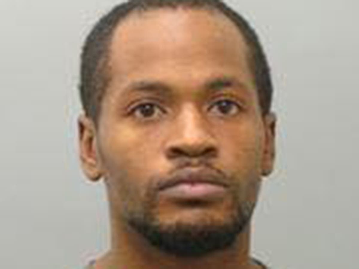 Man Who Shot Kentucky Police Officer Dead Is Killed After Manhunt The