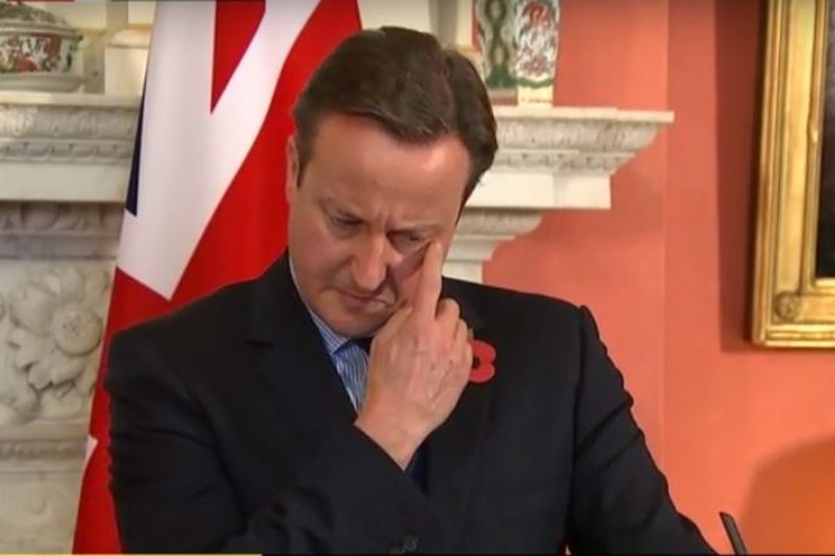 David Cameron made to look awkward in front of Egyptian President as he ...