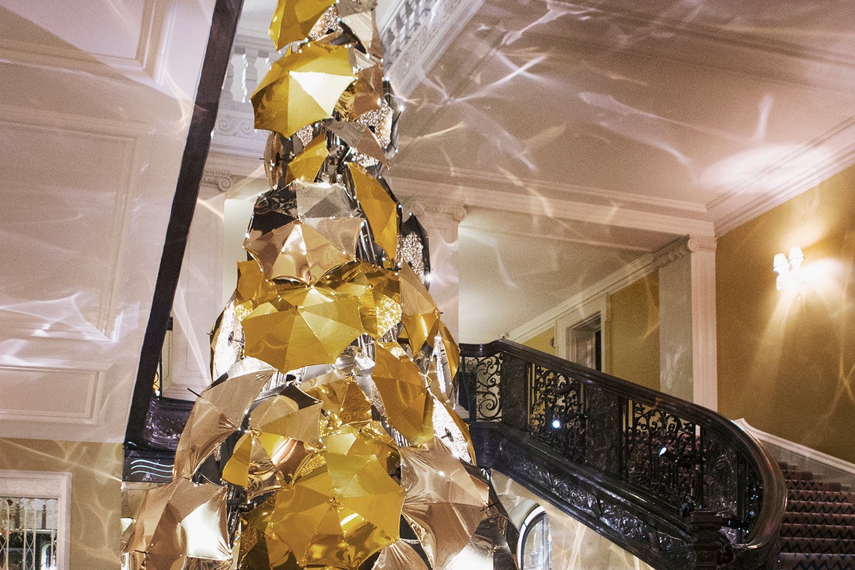 Claridge's unveils this year's iconic Christmas tree designed by ...