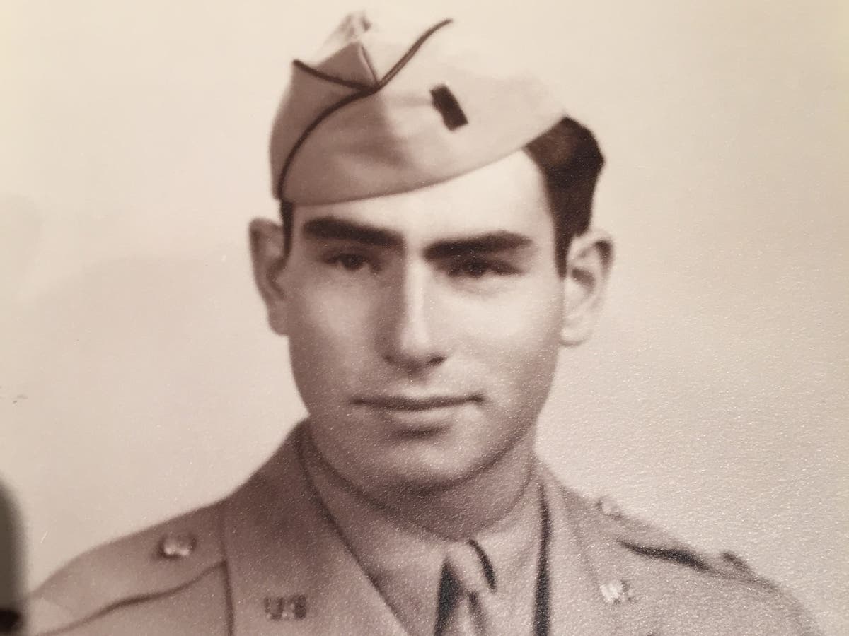 Lieutenant Robert Weiss: Soldier whose expertise and valour in calling ...