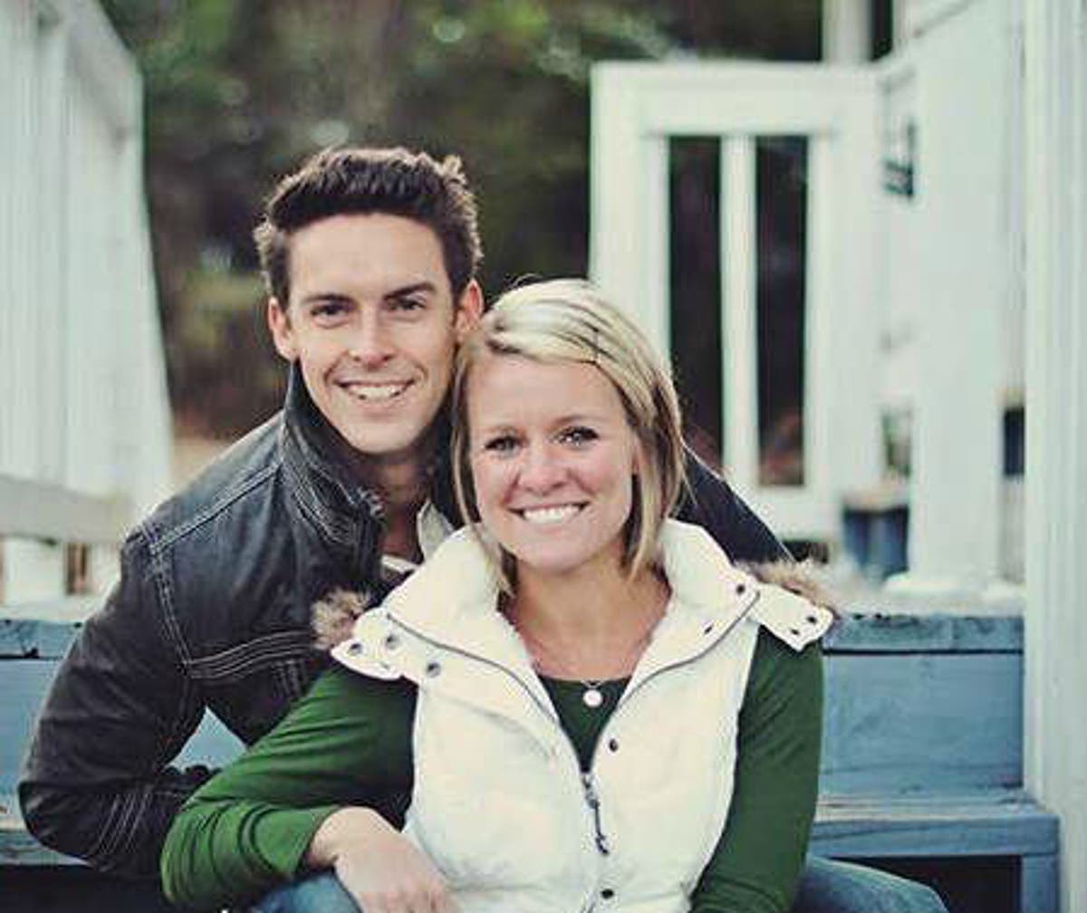 Amanda Blackburn: Pastor whose pregnant wife was murdered chooses ...