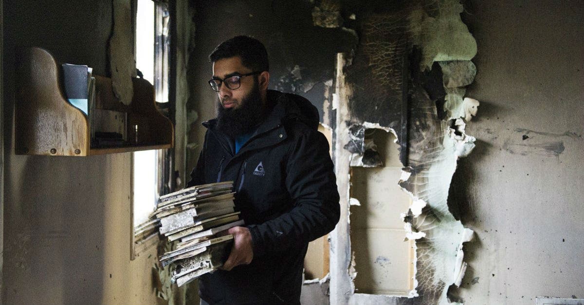 Community raises $110,000 for mosque struck in 'hate crime' arson | The ...