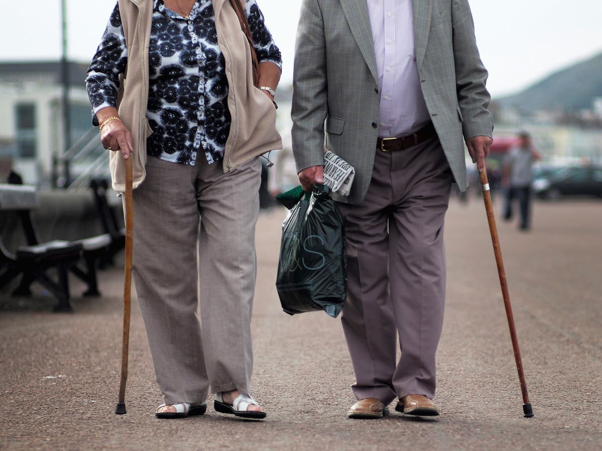 UK life expectancy among pensioners drops for first time in decades ...