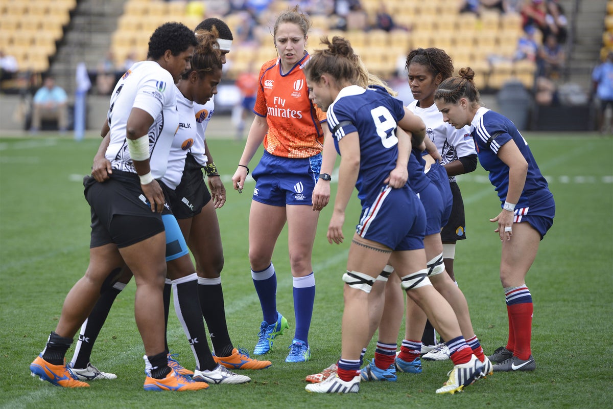 Sara Cox becomes first female rugby referee to join RFU match official ...