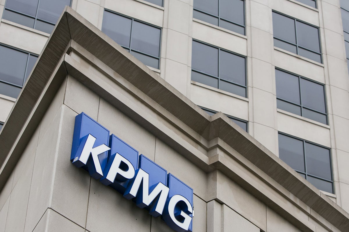 KPMG pays women 42% less than men, new figures reveal | The Independent ...