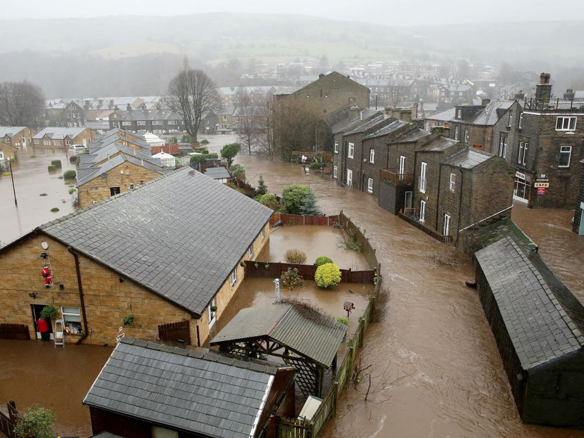 UK flooding: Swathes of UK underwater after a month's rain falls in 24 ...