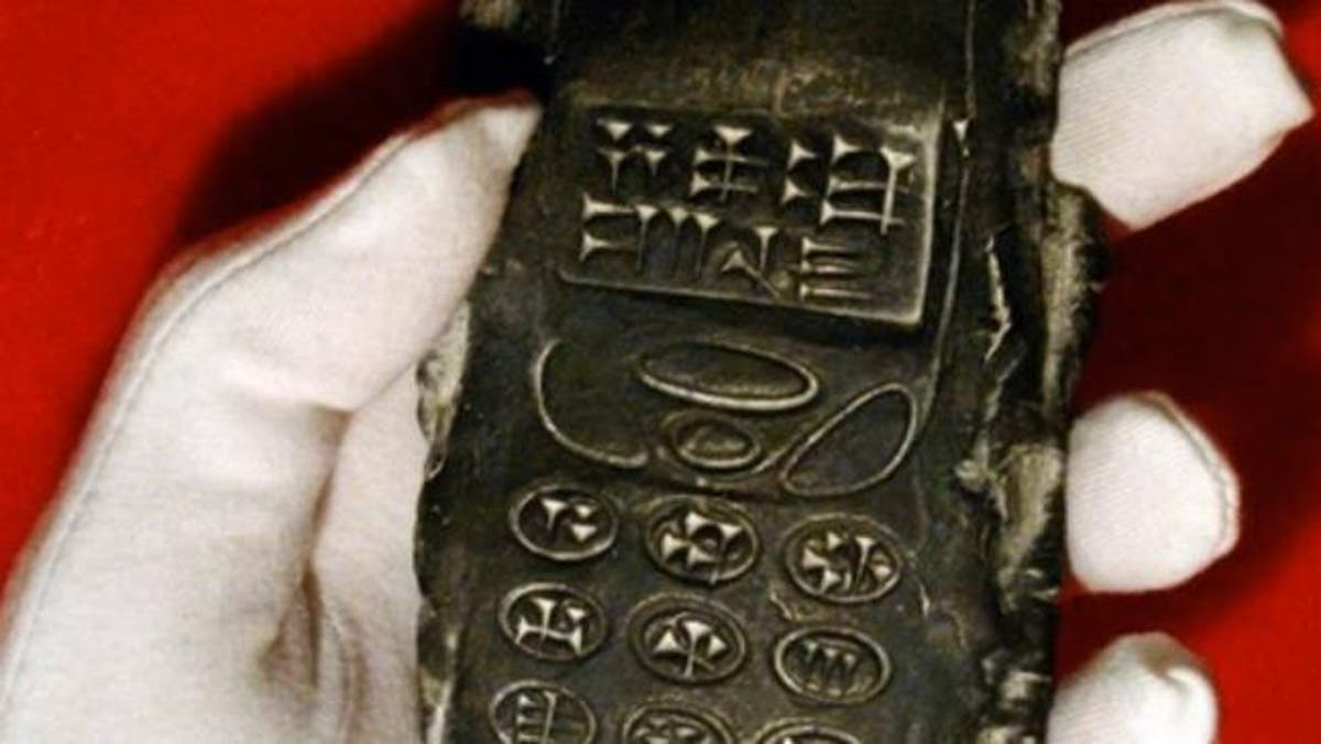 800-year-old mobile phone found: Conspiracy theorists excited by almost ...