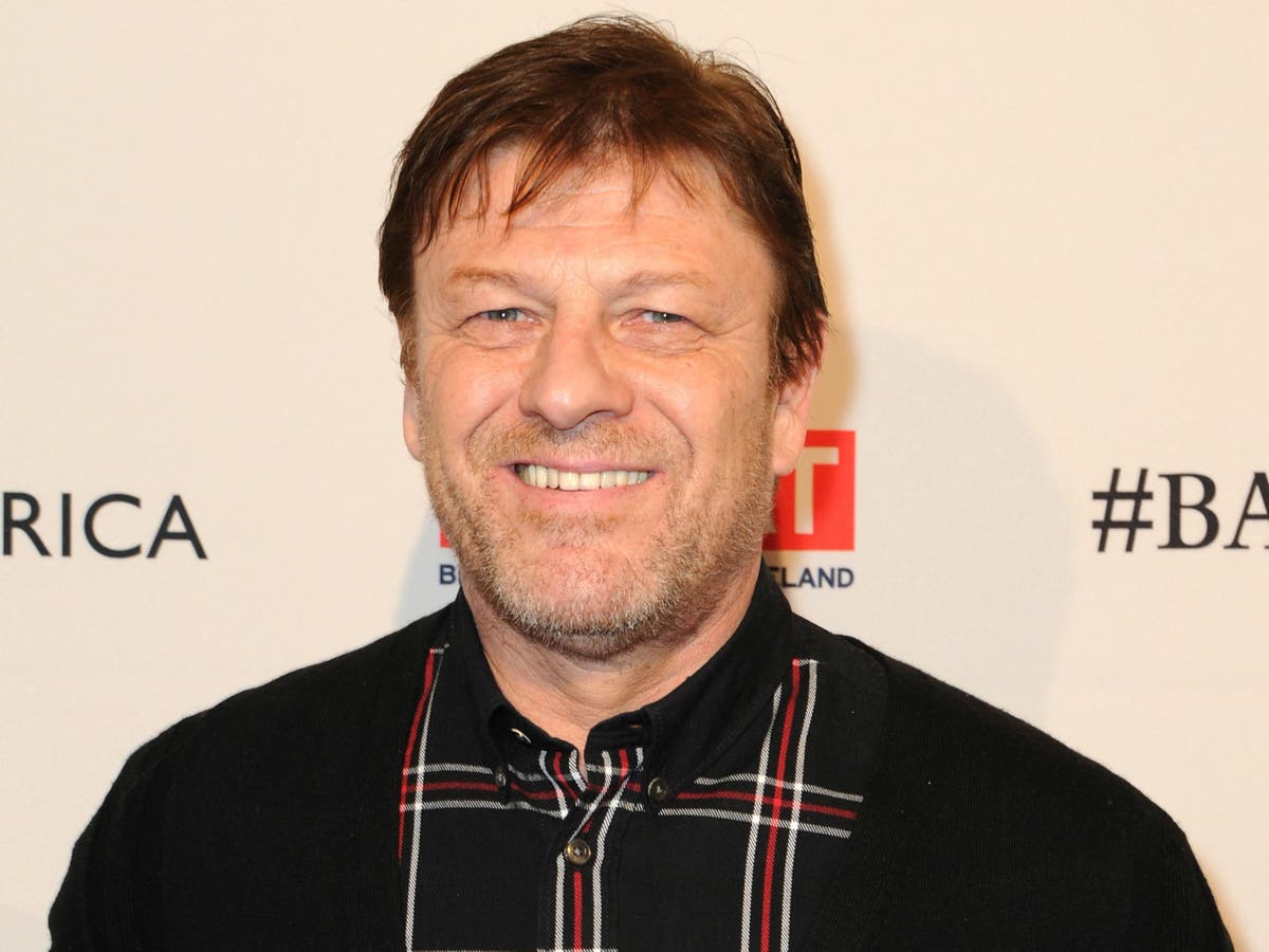 Sean Bean: British people can't believe 'buffoon' Donald Trump could be ...