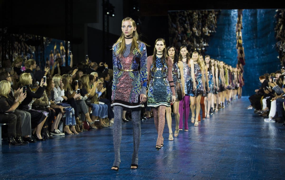 London Fashion Week opens catwalk shows to the public | The Independent ...