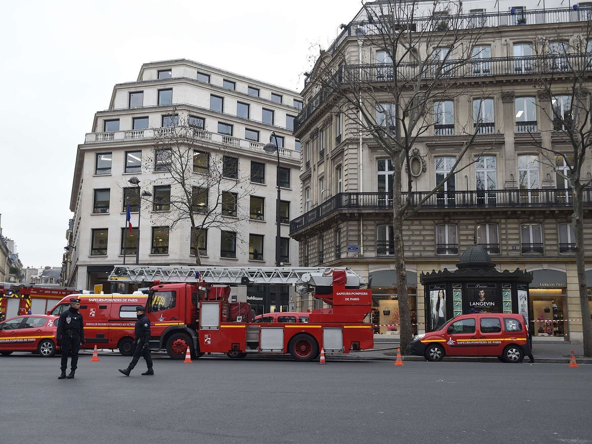 Fire engulfs roof and top floor of famous Ritz hotel in Paris | The ...