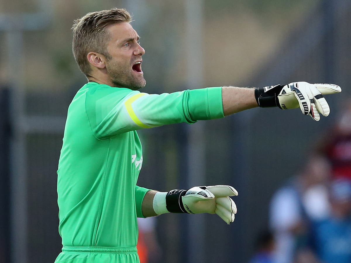 Chelsea transfer news: Rob Green completes move and signs one-year deal ...