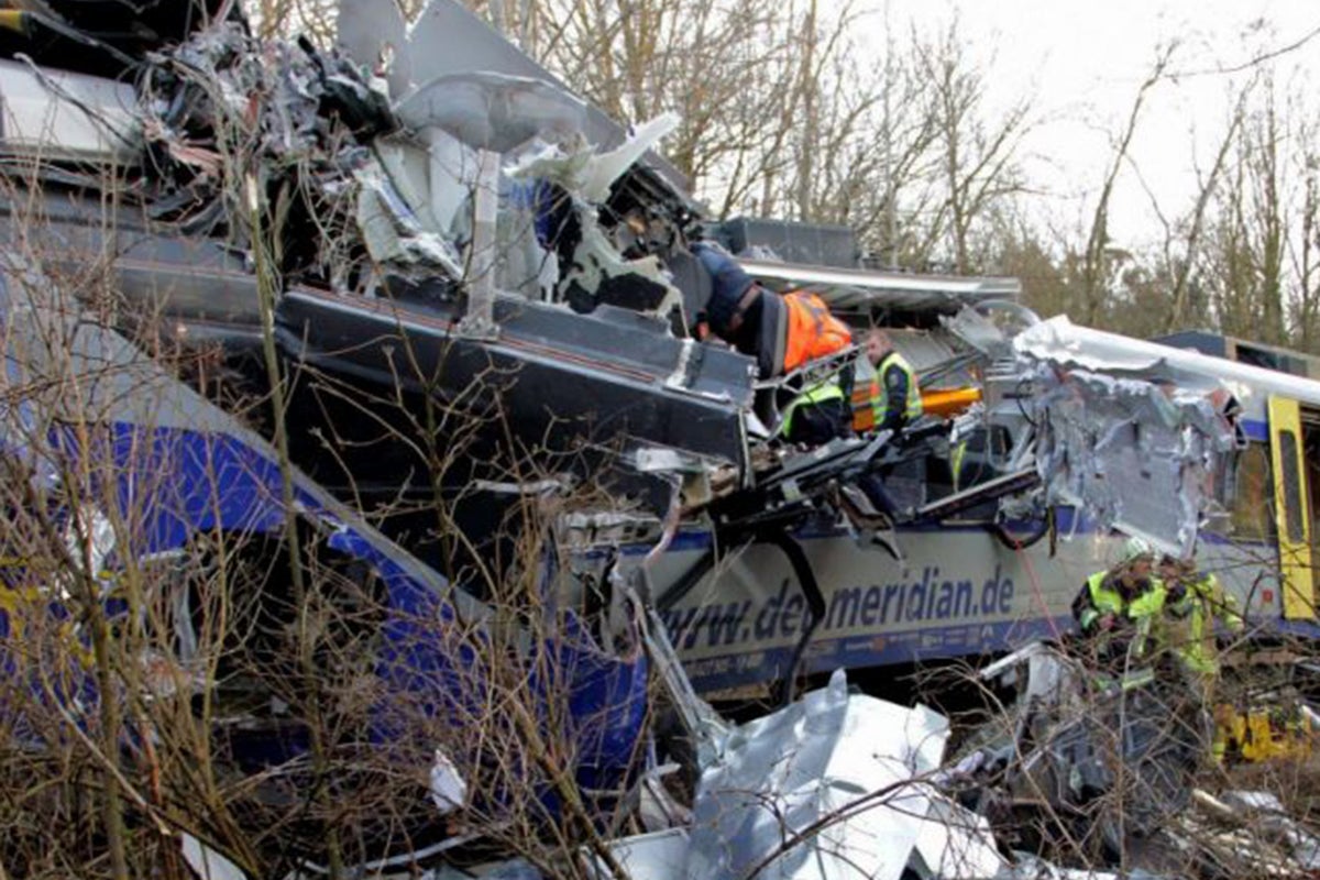 Fatal German train crash 'due to human error' say prosecutors | The ...