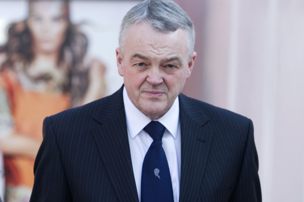 Phil Gartside dead: Bolton announce death of former chairman | The ...