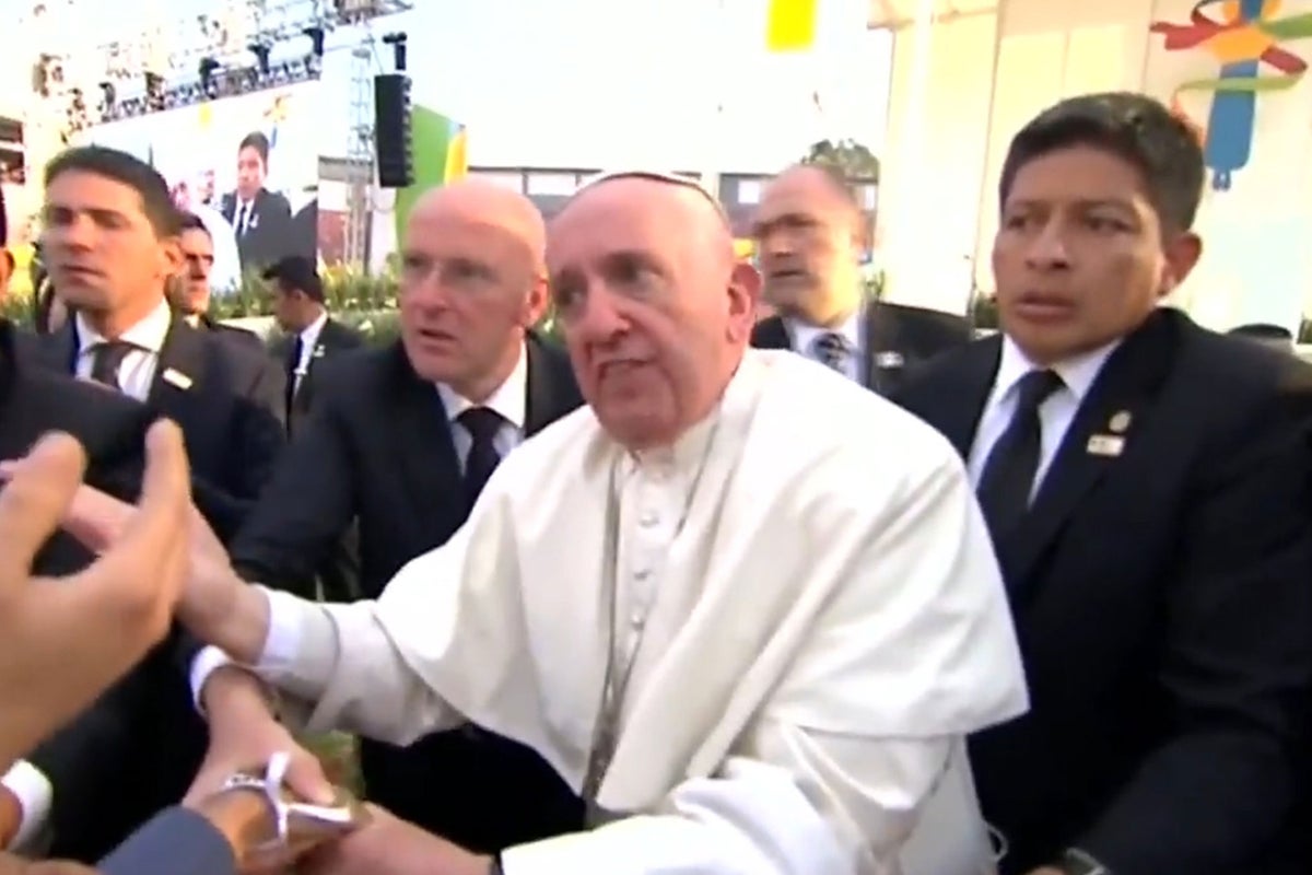 Pope Francis lashes out at faithful in Mexico after they almost pull ...