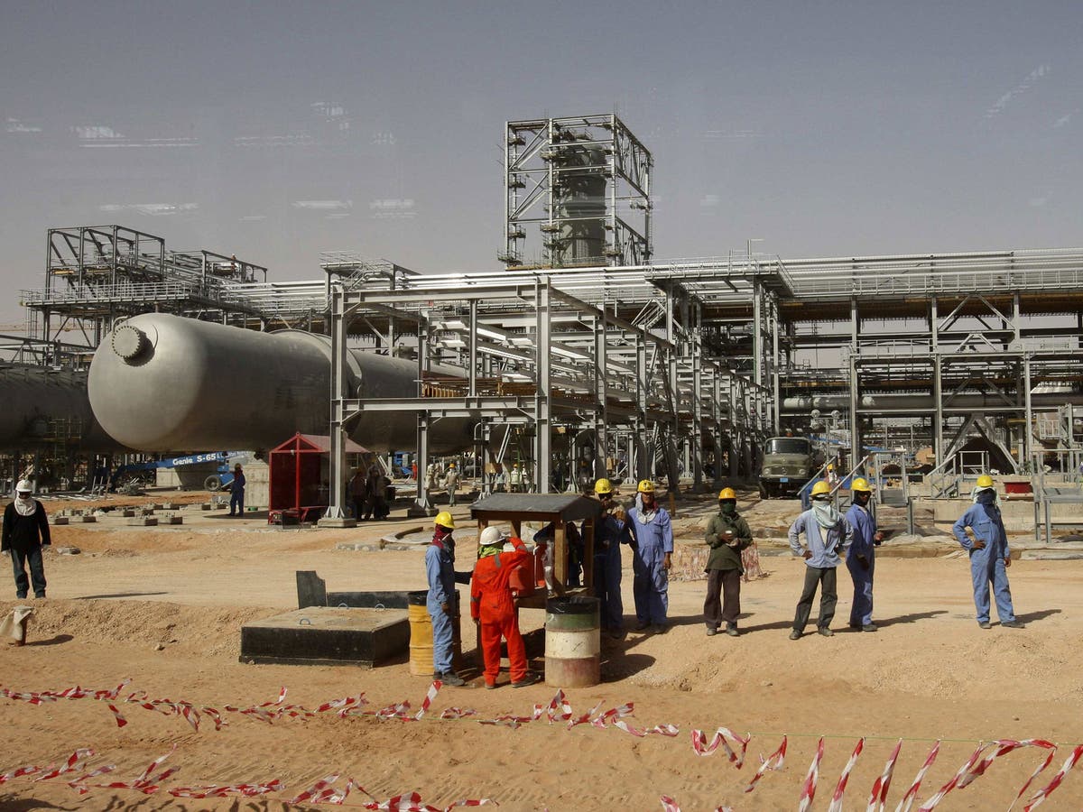 Saudi Arabia says it 'will not cut oil production' | The Independent ...