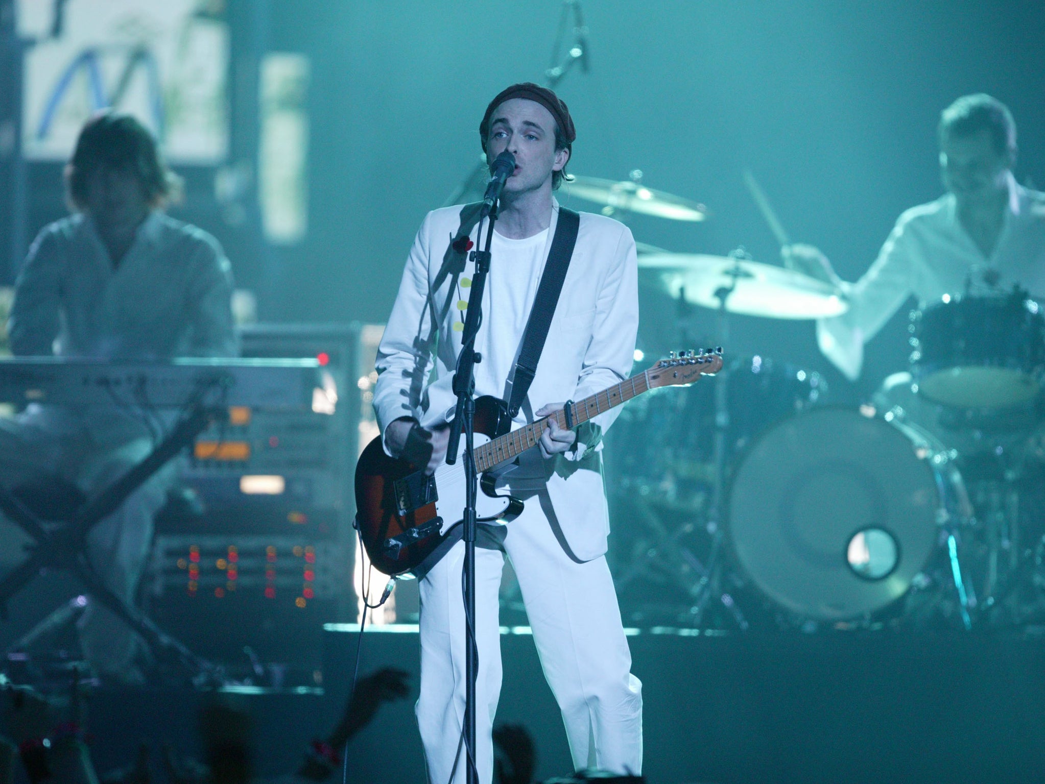 Travis: The Scottish band's return to the stage, being the 'invisible ...