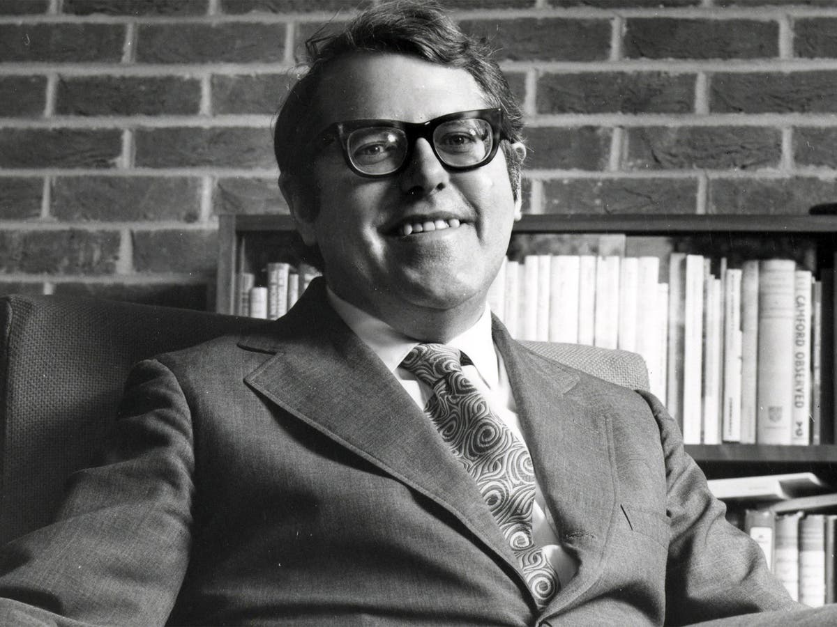 Lord Briggs: Historian and public servant who was an authority on the ...