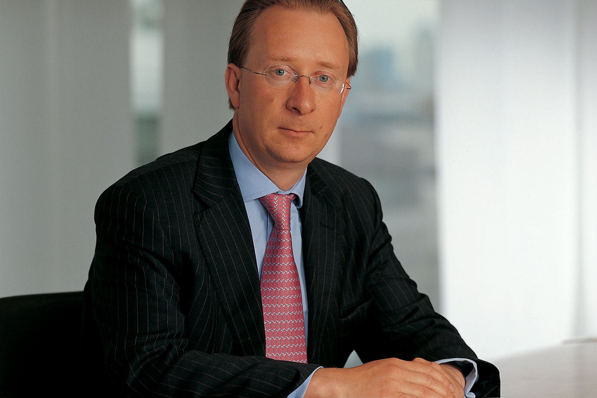 Top-paid mutual fund manager Richard Woolnough set for major fall in ...