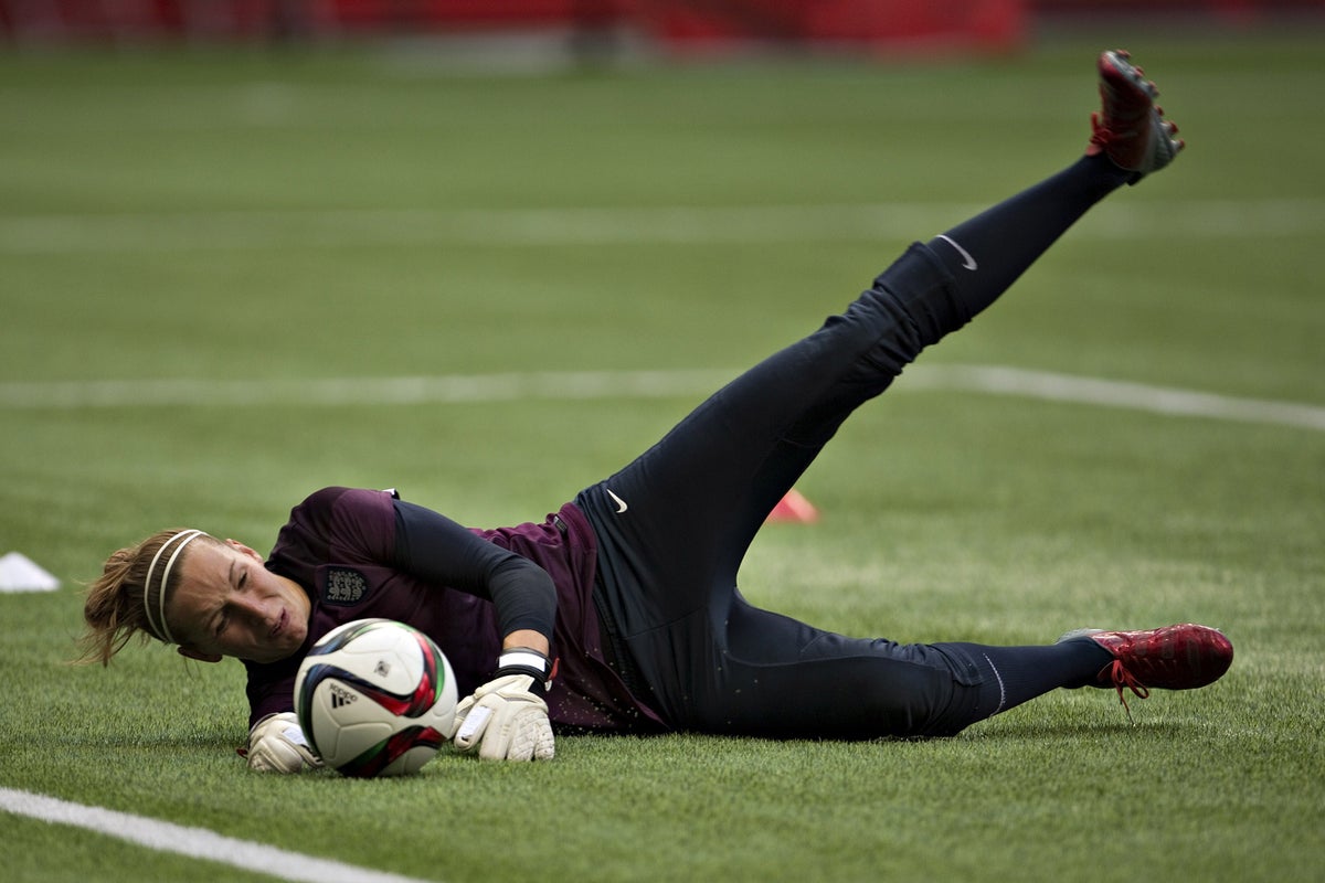 WSL 2016: Siobhan Chamberlain moves on to grab a bigger piece of action ...