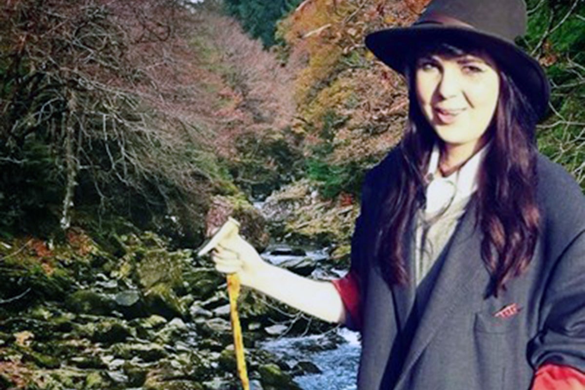 Woman rescued from Ben Nevis with selfie stick wearing shorts in ...