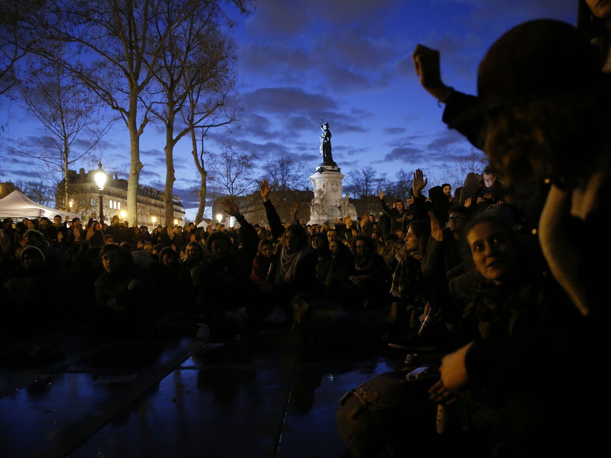 New Paris protest has no plans and no leaders… but still 1,000 ...