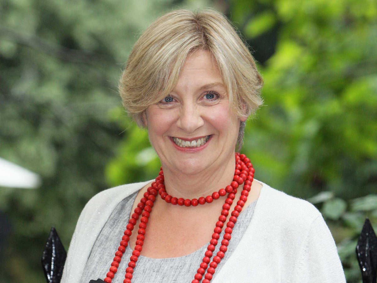 Victoria Wood dead: Comedian and actress dies from cancer aged 62 | The ...