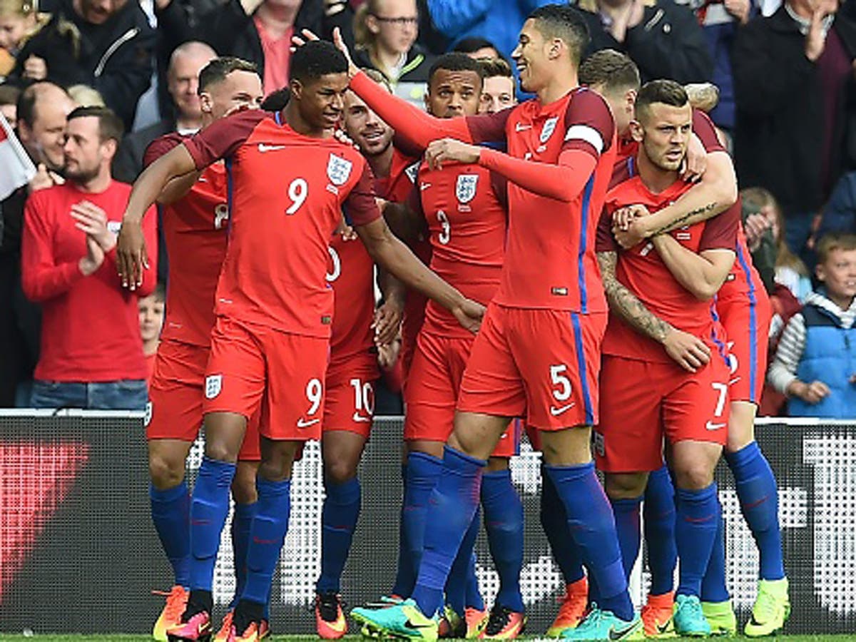 England vs Australia match report: Rampaging Rashford makes his case ...