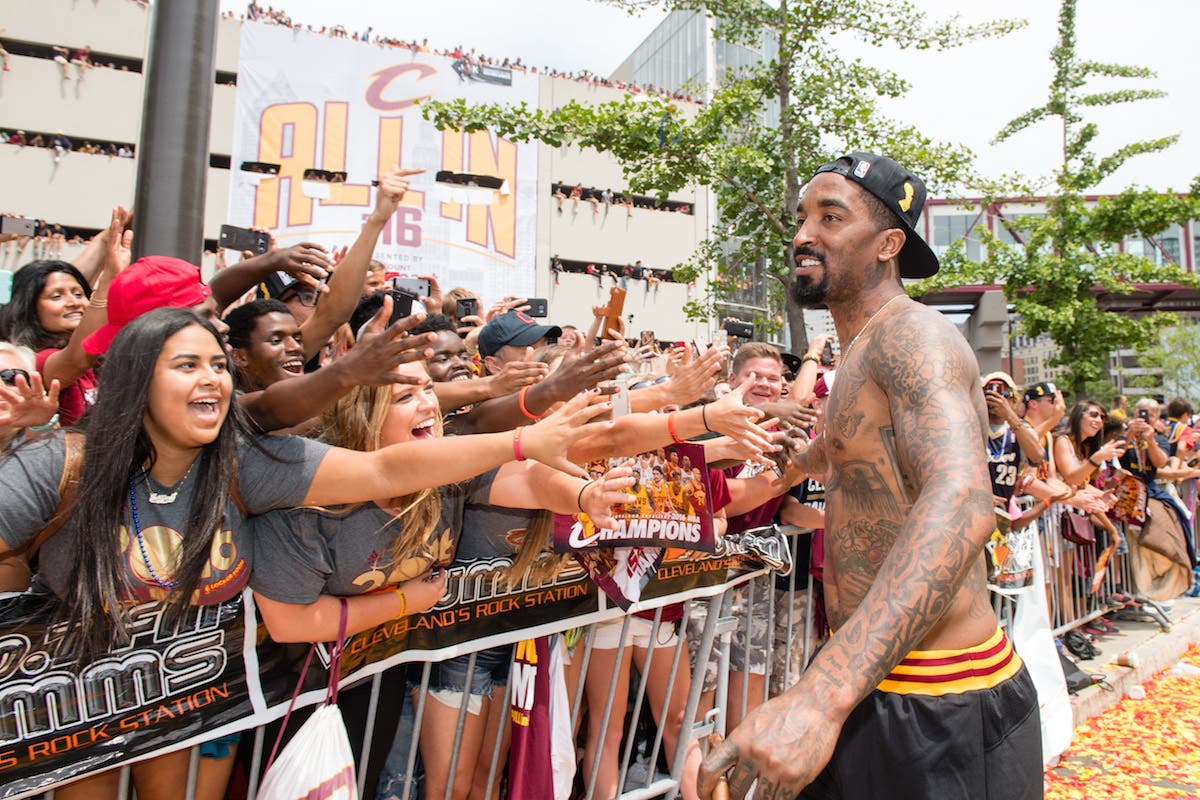 President Obama tells JR Smith to put a shirt on | The Independent ...