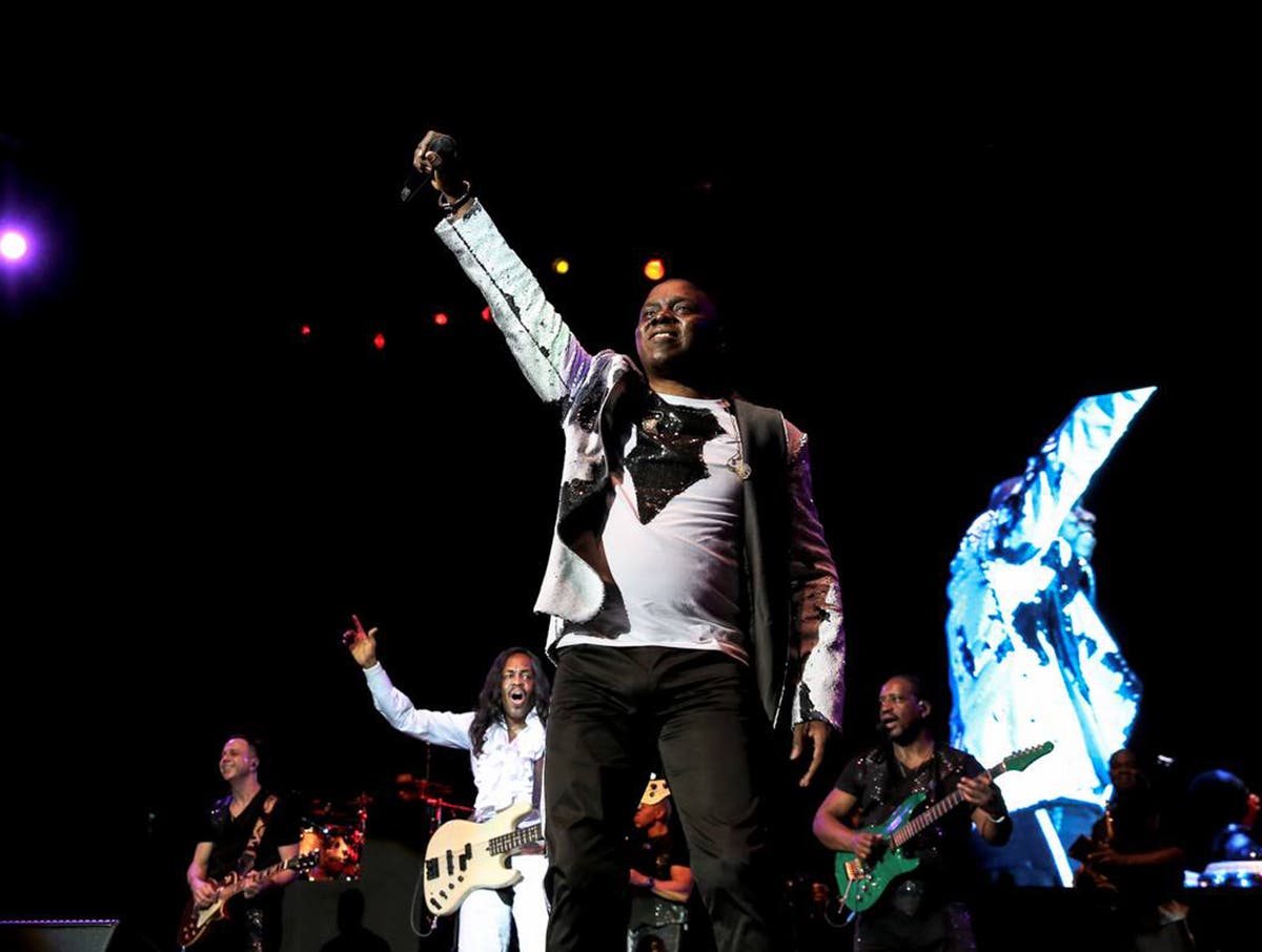Earth, Wind & Fire, The O2, gig review: A fine indulgence in past ...