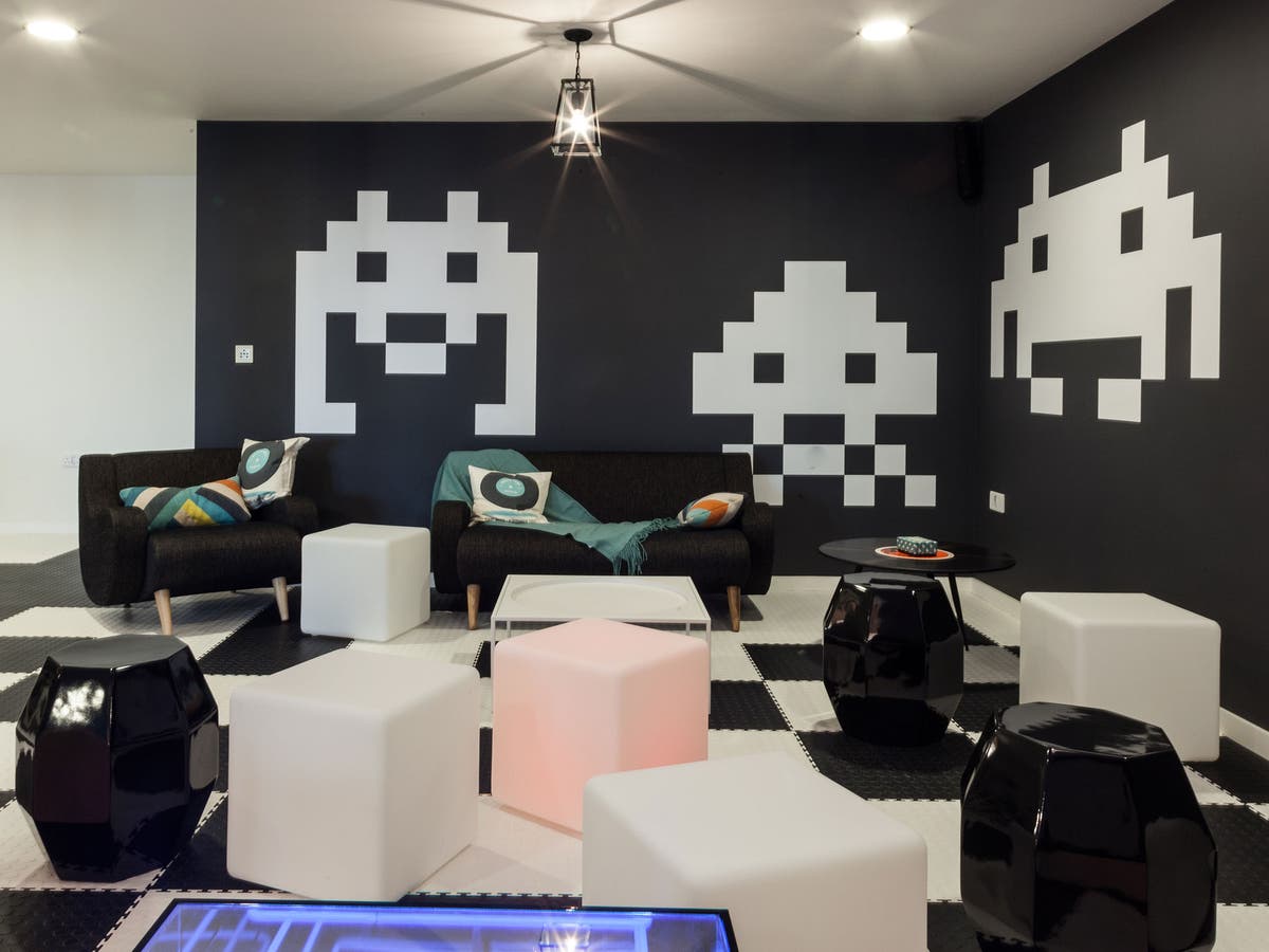 Communal living: Meet the millennials living and networking in modern ...